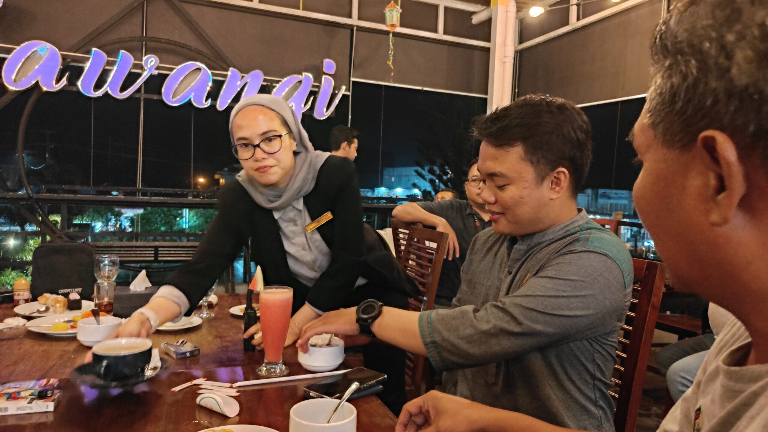 Eboni Tawarkan Berbagai Macam Menu Untuk Berbuka Puasa Bersam ...